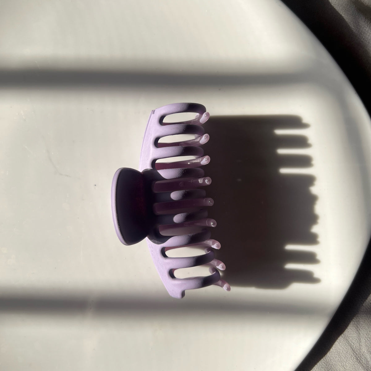 Lilac claw clip – Misoki
