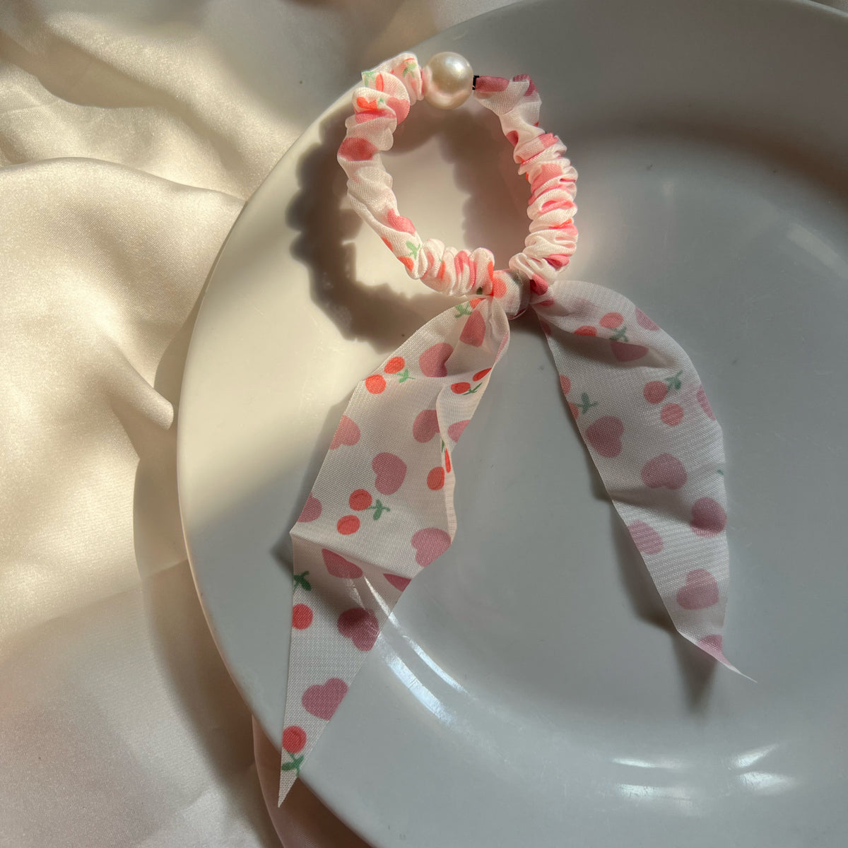 Pink skinny tail scrunchie – Misoki