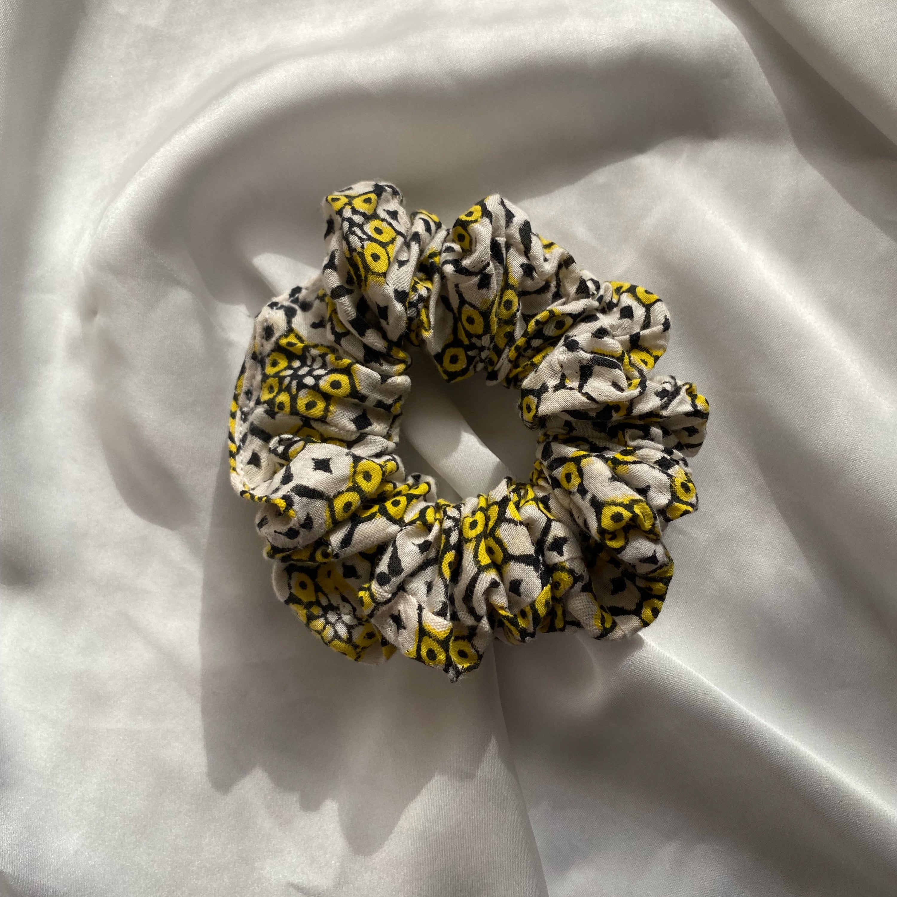 Honey comb Scrunchie – Misoki
