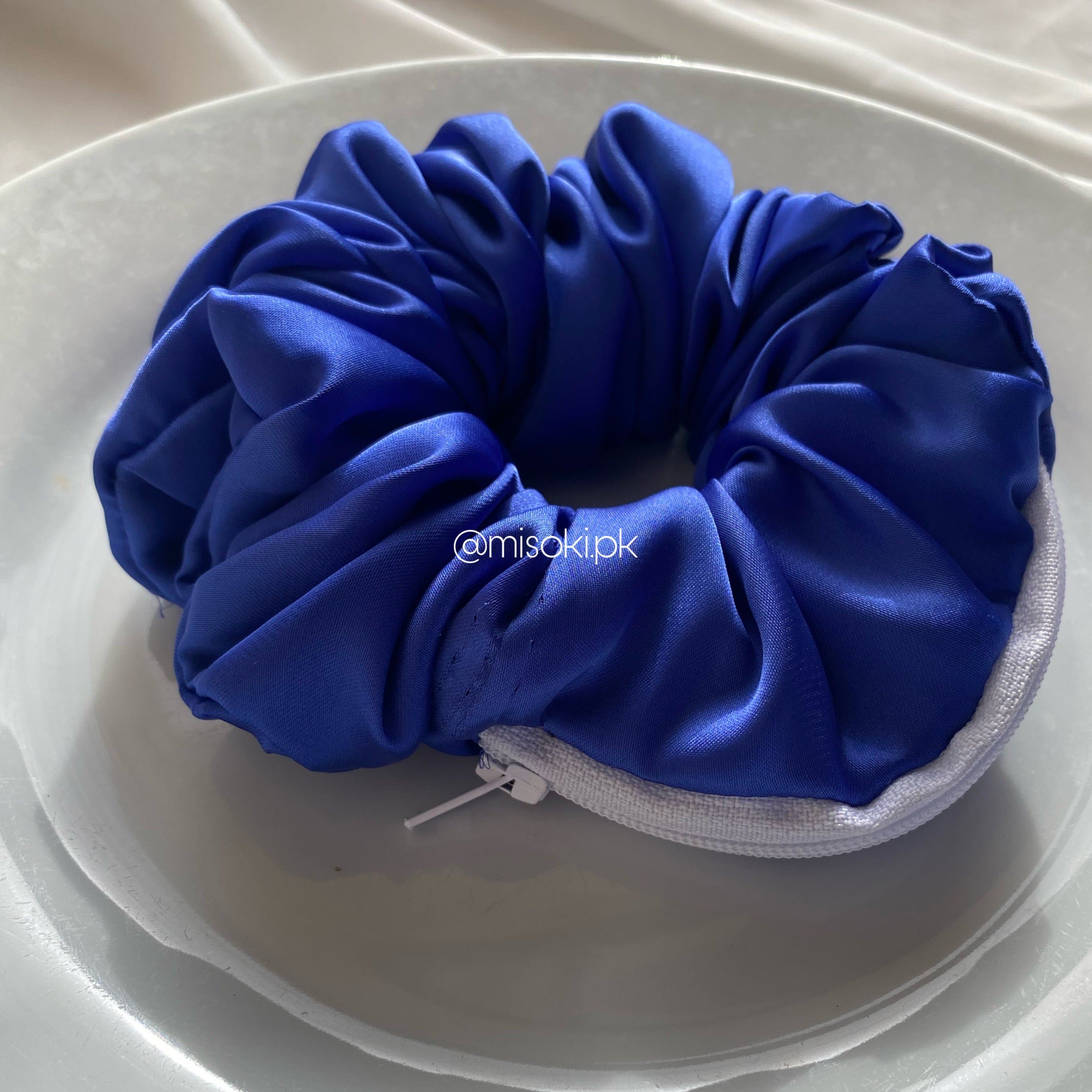 Royal blue pocket Scrunchie – Misoki