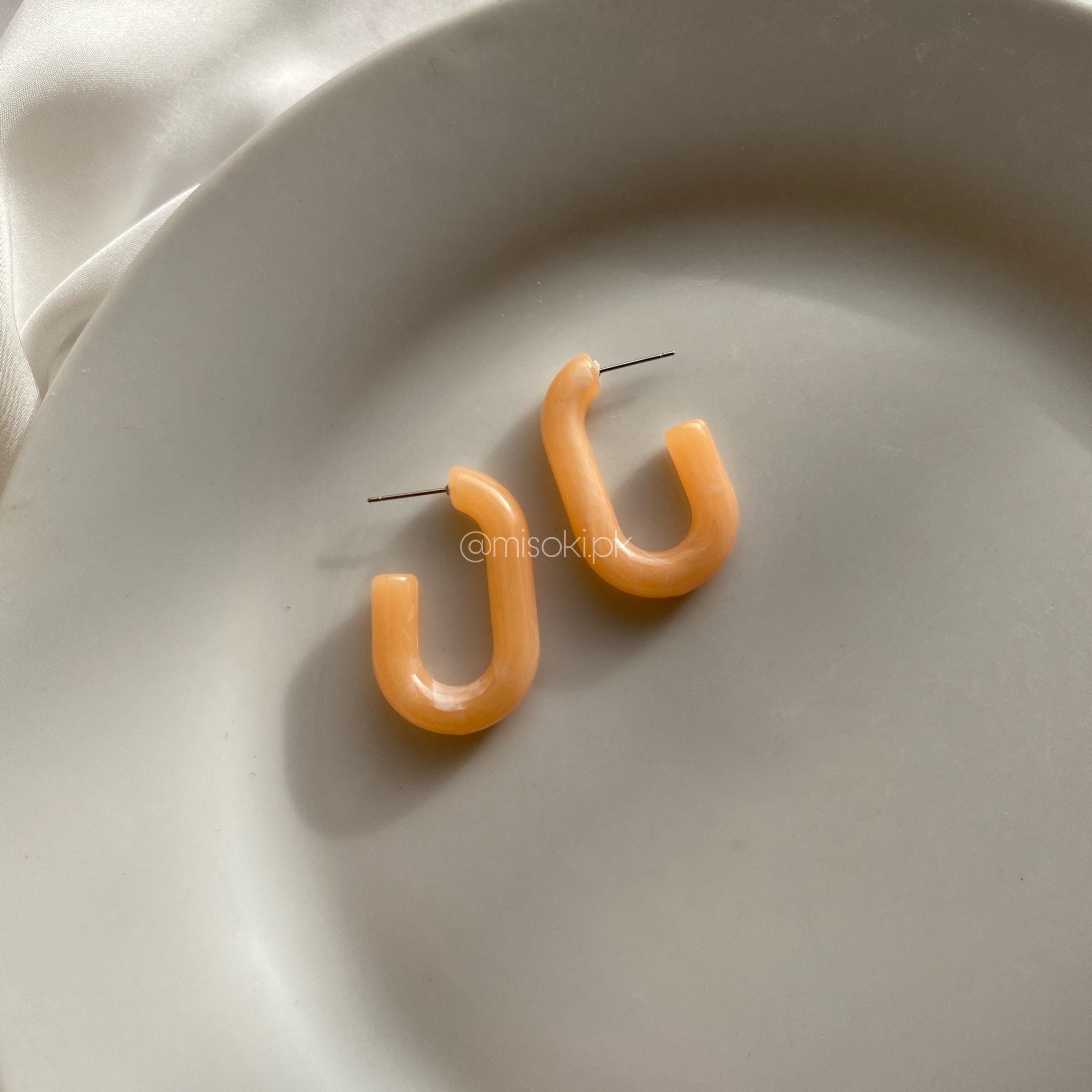 Lemonade wobble hoop earrings – Misoki