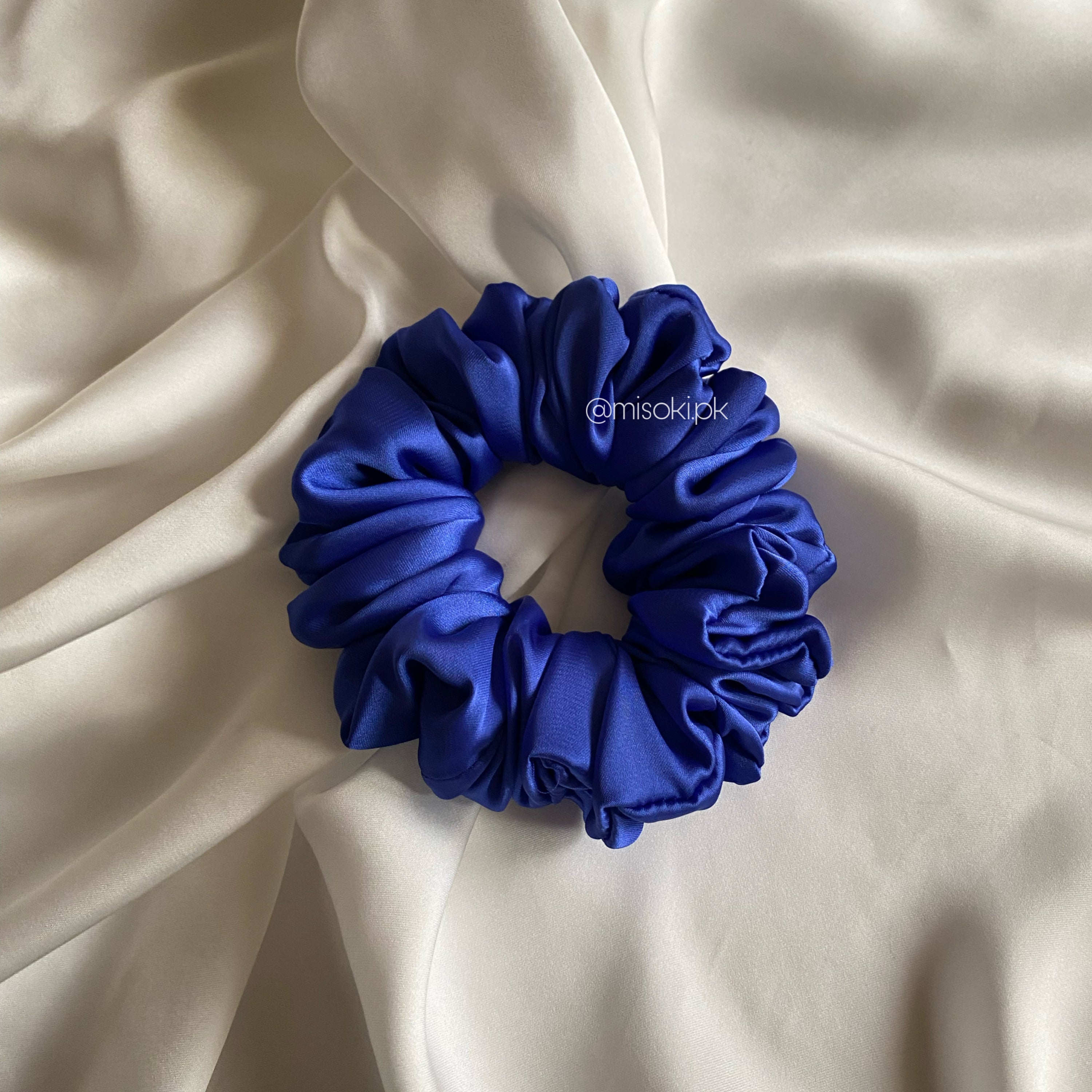 Lauren blue scrunchie – Misoki